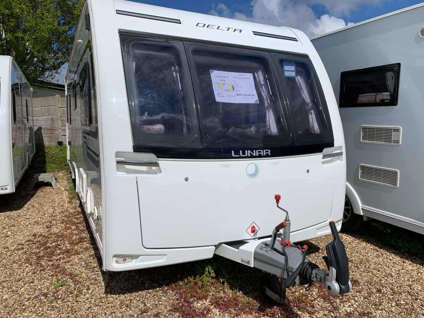 Lunar Delta Ti (2016) - SOLD !!! for Sale - Used Caravans Dealer